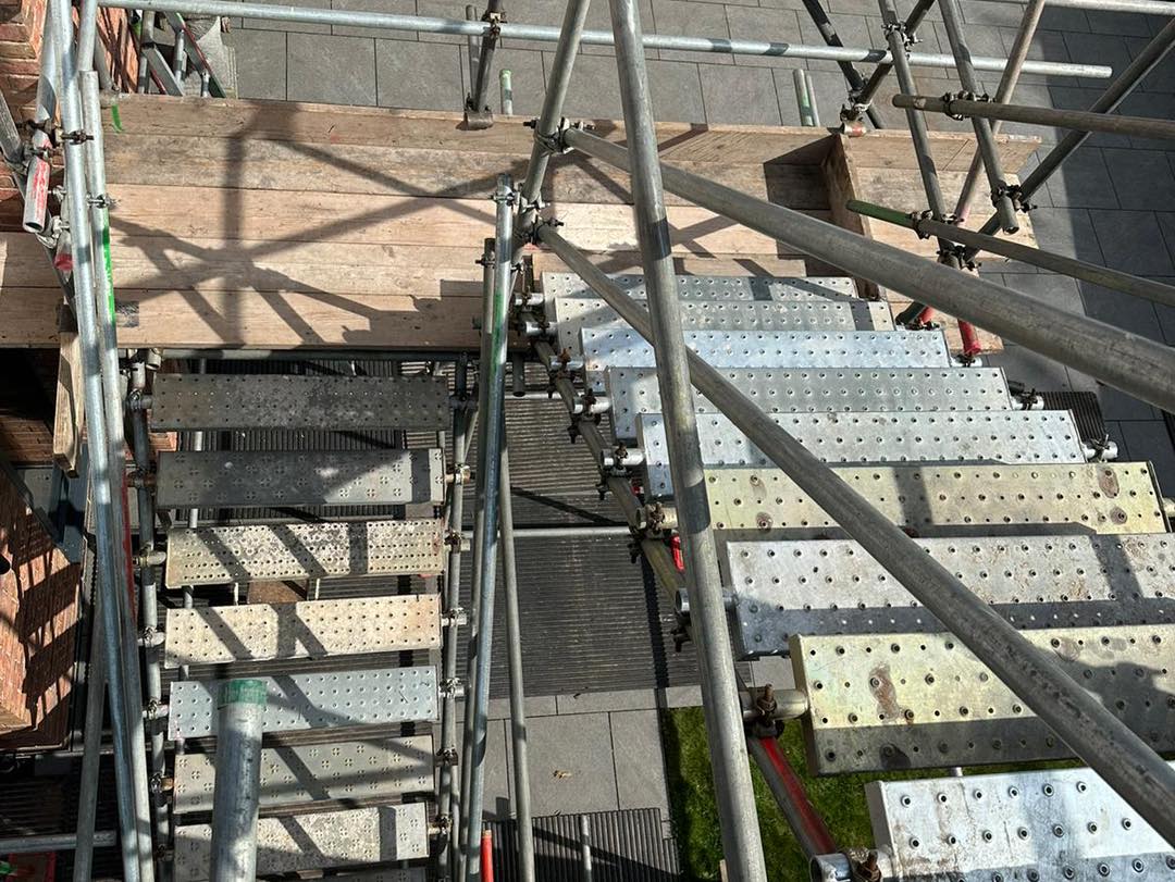 Scaffolding – Cheshire Roof Repairs